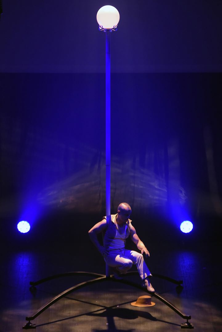 Antoine Helou | Artiste au Mât Chinois